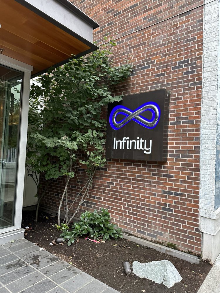 INFINITY CAPITOL HILL APARTMENTS - Updated November 2025 - 53 Photos ...