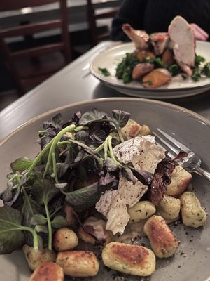 BISTRO LELUCO - Updated May 2025 - 23 Photos & 24 Reviews - 347 Cottage ...