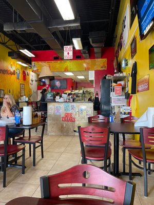 WINGNUTS PUB AND GRUB - Updated December 2025 - 92 Photos & 116 Reviews ...