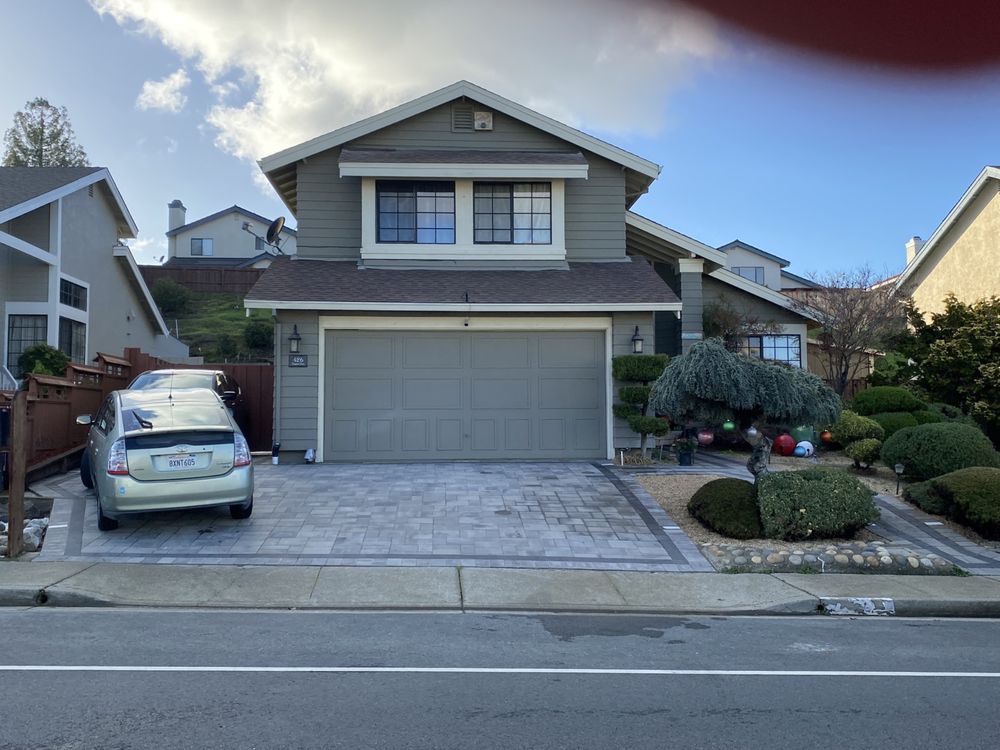 BEST CONSTRUCTION - Updated January 2026 - 79 Photos - 1808 Canyon Dr ...