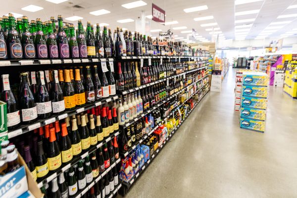 GREEN’S DISCOUNT BEVERAGES - 36 Photos & 26 Reviews - 4012 Fernandina ...