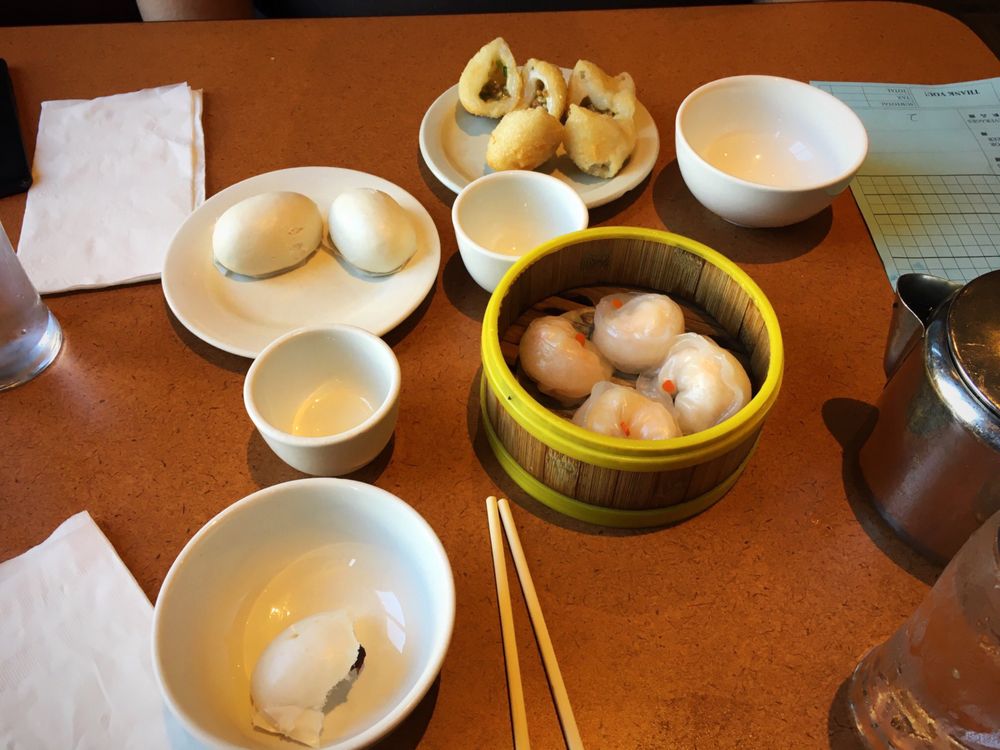 KUM-KOON GARDEN - 81 Photos & 33 Reviews - 257 King Street, Winnipeg ...