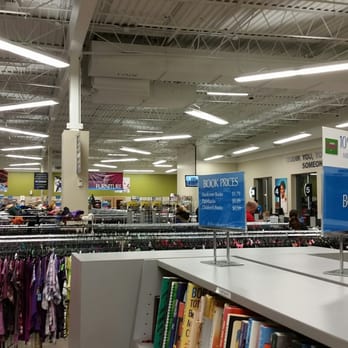 GOODWILL STORE & DONATION CENTER - Updated December 2025 - 10 Reviews ...