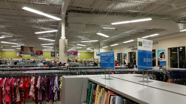 GOODWILL STORE & DONATION CENTER - Updated December 2025 - 10 Reviews ...