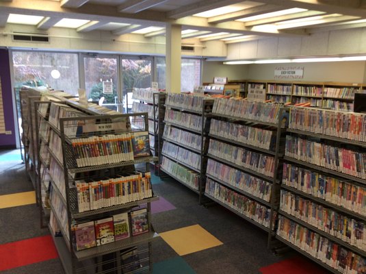 MORTON GROVE PUBLIC LIBRARY - Updated December 2025 - 42 Photos & 16 ...