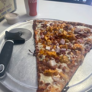 SHANE’S PIZZA ON 87 - 199 Photos & 313 Reviews - Salad - 1368 N Arizona ...