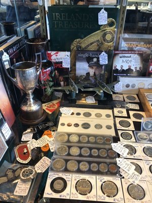 INSIDE AVENUE ANTIQUES - 11 Photos - 3419 8 Street SE, Calgary, Alberta ...