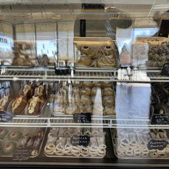 DOLCE SICILIA ITALIAN BAKERY - Updated May 2024 - 140 Photos & 255 ...