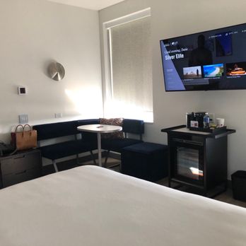 ALOFT COLUMBUS UNIVERSITY DISTRICT - Updated December 2025 - 76 Photos ...