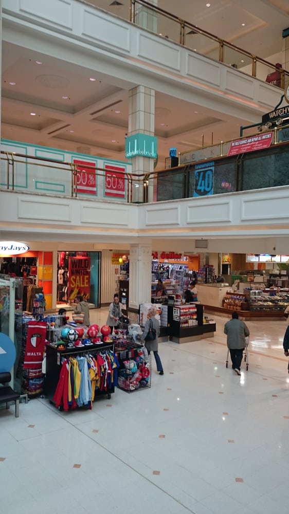 CENTRO ROSELANDS SHOPPING CENTRE - Updated November 2025 - Roselands Dr ...