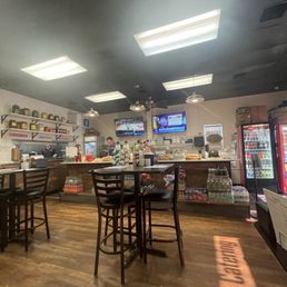 SMACKIN J’S DELI & GRILL - Updated October 2025 - 95 Photos & 76 ...