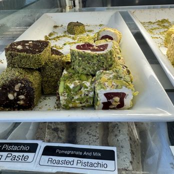 MIDDLE EAST MARKET - Updated November 2025 - 295 Photos & 429 Reviews ...