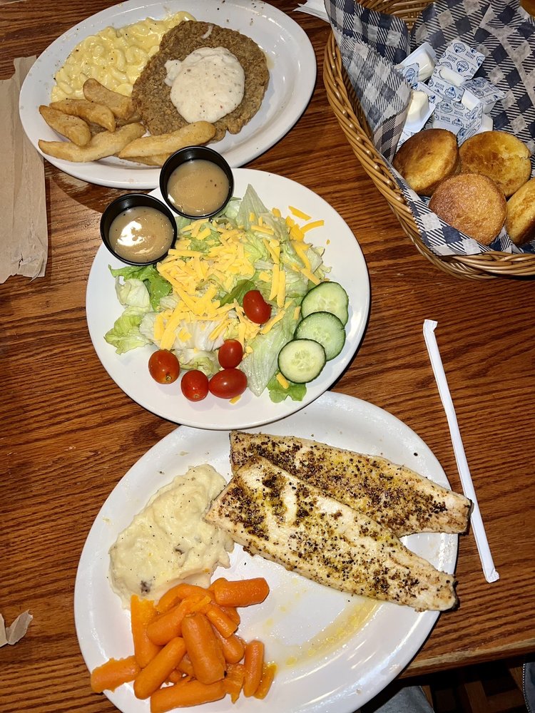 CRACKER BARREL - Updated October 2025 - 703 Photos & 407 Reviews - 4 ...