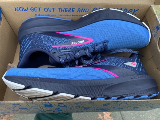 ROAD RUNNER SPORTS - Updated May 2025 - 44 Photos & 253 Reviews - 7020 ...