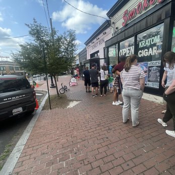 DONUT RUN - Updated May 2024 - 322 Photos & 196 Reviews - 6904 4th St ...