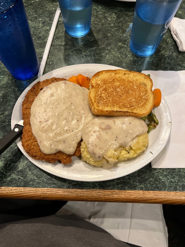 A & W WINDBREAK HOTEL CAFE & BAR - Updated December 2025 - 47 Photos ...