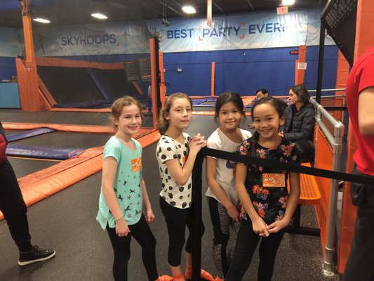 SKY ZONE TRAMPOLINE PARK - 61 Photos & 52 Reviews - 600 Hadley Rd ...