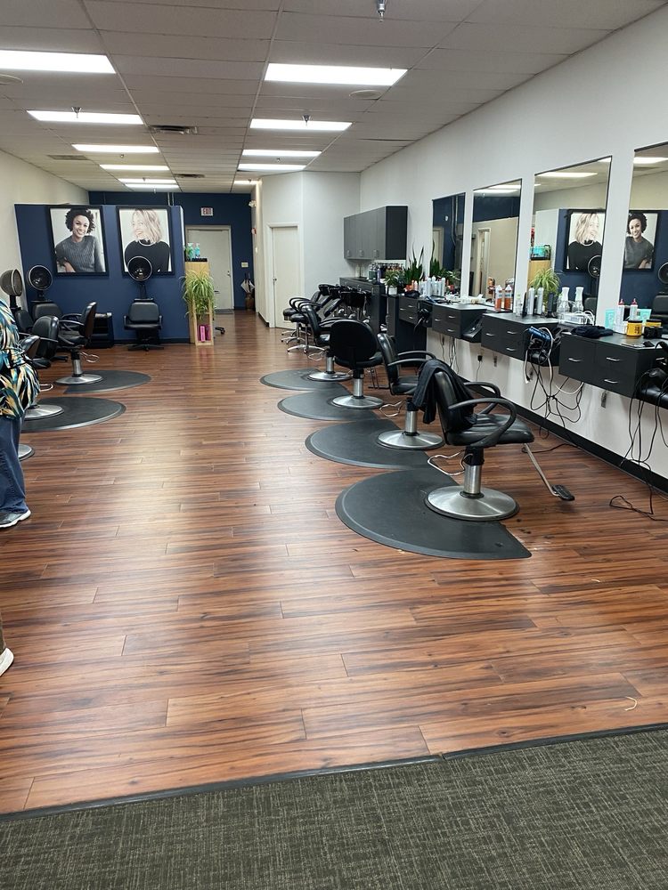 HOLIDAY HAIR - Updated December 2025 - 23 Reviews - 2487 Hilliard Rome ...