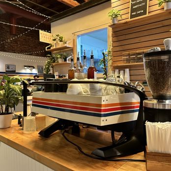 COMPONENT COFFEE LAB - VISALIA - Updated August 2024 - 604 Photos & 572 ...