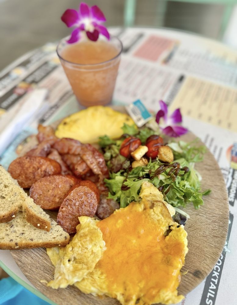 SECRET SPOT HONOLULU - Updated August 2024 - 140 Photos & 20 Reviews ...