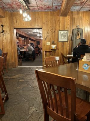 HILLBILLY’S GRUB N PUB - Updated July 2024 - 22 Photos & 30 Reviews ...