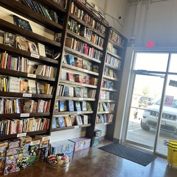 HOUSTON BOOK WAREHOUSE - Updated January 2026 - 54 Photos & 19 Reviews ...