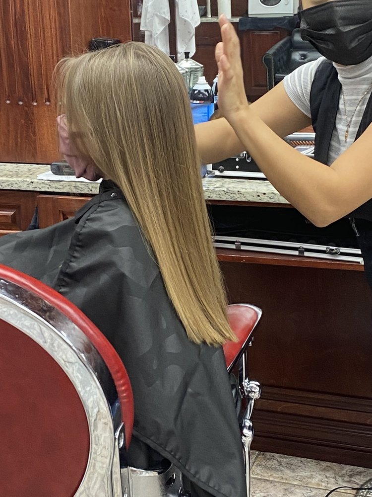 FAMOUS FADEZ BARBERSHOP - 13 Photos & 30 Reviews - 853 E Algonquin Rd ...