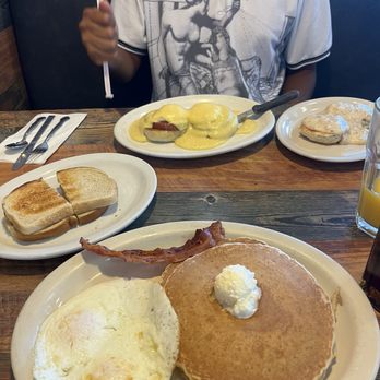 VIP’S CAFE RESTAURANT - Updated August 2025 - 200 Photos & 171 Reviews ...