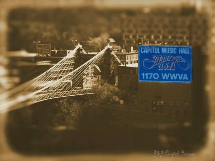 WHEELING SUSPENSION BRIDGE - 13 Photos - Wheeling, West Virginia ...
