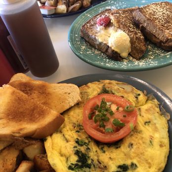 CAFE 222 - 1701 Photos & 2318 Reviews - 222 Island Ave, San Diego ...