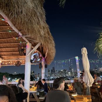 GRAMPS GETAWAY - Updated January 2026 - 411 Photos & 143 Reviews - 3301 ...