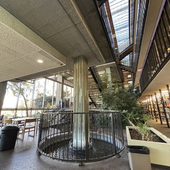 HUNTINGTON BEACH CENTRAL LIBRARY - Updated November 2024 - 613 Photos ...