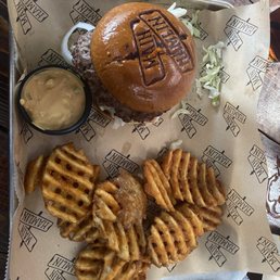 THE BAR AT MAIN & HAMLIN - Updated July 2025 - 28 Photos & 33 Reviews ...