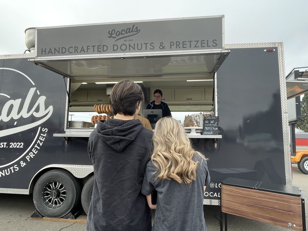 LOCALS HANDCRAFTED DONUTS & PRETZELS - Updated May 2024 - 15 Photos ...