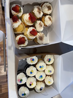 J CAKES - 11 Photos - 7A Bourbon St, Peabody, Massachusetts - Desserts ...