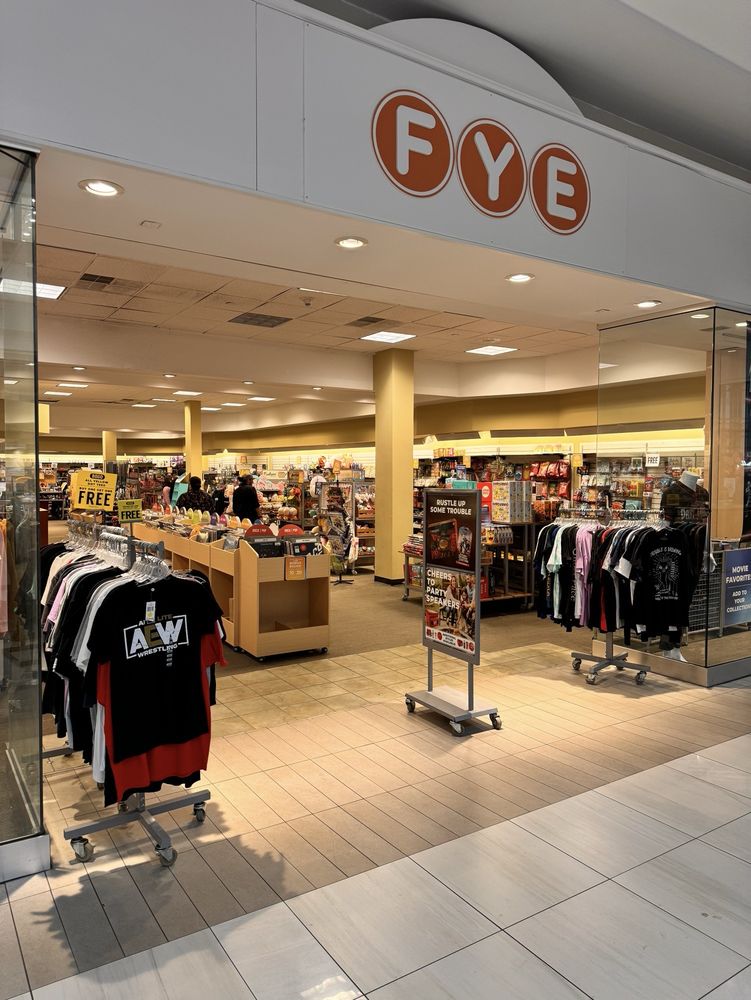FYE - Updated October 2025 - 19 Photos - 55 Parsonage Rd, Edison, New ...