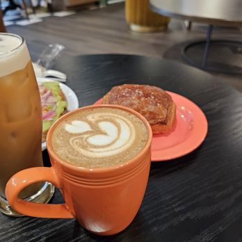 CENTRAL PERK CAFE - Updated December 2025 - 326 Photos & 91 Reviews ...