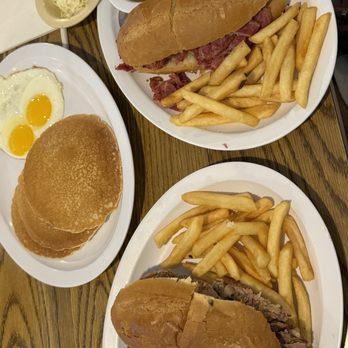 JOLLY JUG - Updated October 2025 - 182 Photos & 213 Reviews - 4264 Peck ...