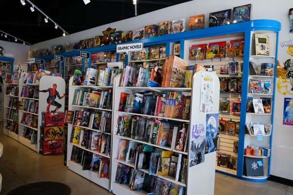 VAULT OF MIDNIGHT COMIC BOOKS & STUFF - 70 Photos & 25 Reviews - 2857 E ...