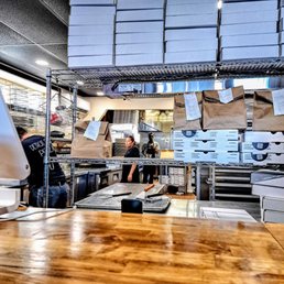 CRUST PIZZERIA - Updated December 2025 - 245 Photos & 72 Reviews - 2415 ...
