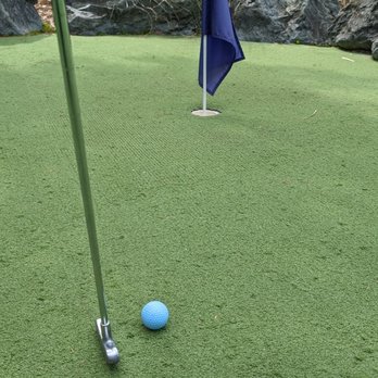 RAINBOW RUN PUTTING COURSE - Updated December 2025 - 57 Photos & 76 ...