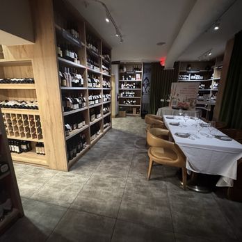 VINYA TABLE - Updated December 2025 - 432 Photos & 166 Reviews - 266 ...