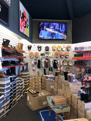 BOOT WORLD - Updated December 2025 - 29 Photos & 51 Reviews - 3175 ...