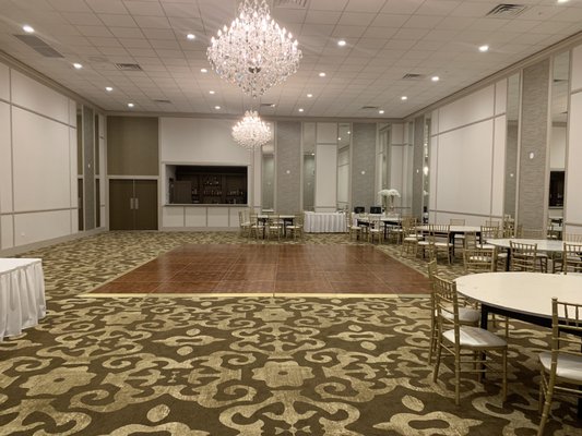 ALLEGRA BANQUETS & CATERING - 24 Photos & 40 Reviews - 5035 N River Rd ...