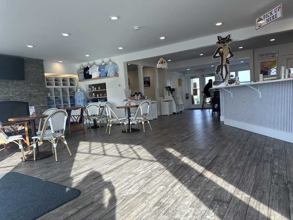 SUNSET COVE - Updated June 2025 - 18 Photos & 18 Reviews - 706 Park Ave ...