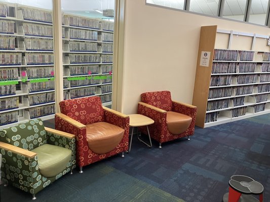 BEAR LIBRARY - Updated December 2025 - 21 Photos - 101 Governors Pl ...