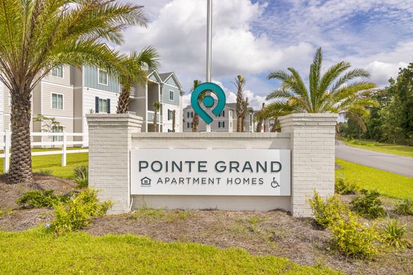 POINTE GRAND APARTMENTS - Updated December 2024 - 27 Photos - 75 Lake ...