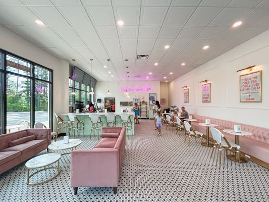 BEIGNETS & BREW - Updated June 2025 - 15 Photos - 4688 US-98, Santa ...