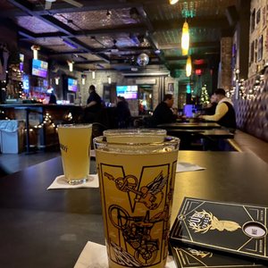 SHAKERS CIGAR BAR - Updated November 2024 - 188 Photos & 251 Reviews ...
