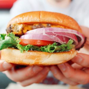 THE LUNCH BOX - 73 Photos & 118 Reviews - Burgers - 1701 W 9th St ...